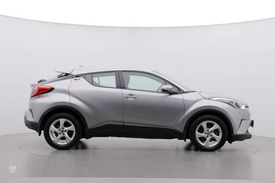 Grey Toyota C-HR 2019 in Vilnius, with an engine capacity of 1.20 L and mileage of 101 thousand km for 18700 €, photo 18 on AUTOMOTO.COM.LV