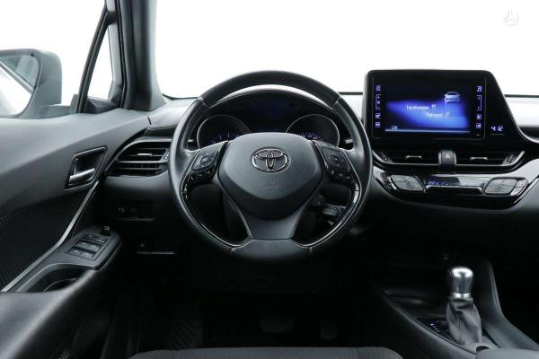 Серый Тойота C-HR 2019 в Вильнюс, объемом двигателя 1.20 л и пробегом 101 тыс. км за 18700 €, фото 9 на AUTOMOTO.COM.LV