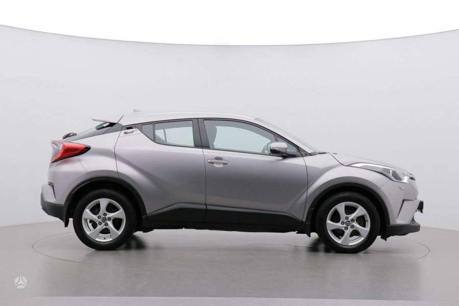 Pelēks Toyota C-HR 2019 Viļņa, ar dzinēja tilpumu 1.20 L un nobraukumu 101 tūkst. km par 18700 €, foto 18 vietnē AUTOMOTO.COM.LV