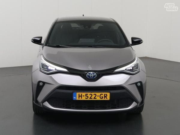 Grey Toyota C-HR 2020 in Kaunas, with an engine capacity of 2.00 L and mileage of 45 thousand km for 24792 €, photo 3 on AUTOMOTO.COM.LV