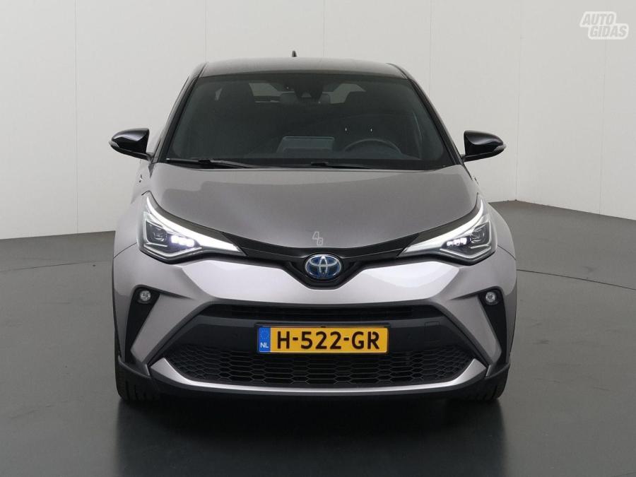 Pelēks Toyota C-HR 2020 Kauņa, ar dzinēja tilpumu 2.00 L un nobraukumu 45 tūkst. km par 24792 €, foto 3 vietnē AUTOMOTO.COM.LV