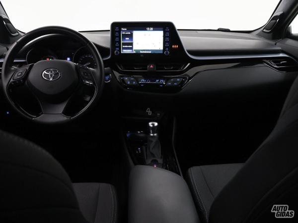 Grey Toyota C-HR 2020 in Kaunas, with an engine capacity of 2.00 L and mileage of 45 thousand km for 24792 €, photo 8 on AUTOMOTO.COM.LV
