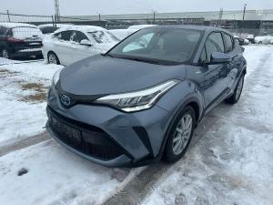 Grey Toyota C-HR 2020 in Kaunas, with an engine capacity of 1.80 L and mileage of 93 thousand km for 17250 €, photo  on AUTOMOTO.COM.LV