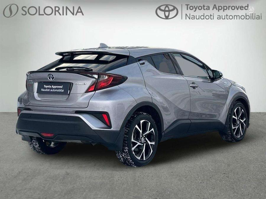 Pelēks Toyota C-HR 2020 Klaipėda, ar dzinēja tilpumu 1.80 L un nobraukumu 34 tūkst. km par 21900 €, foto 2 vietnē AUTOMOTO.COM.LV