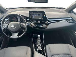 Pelēks Toyota C-HR 2020 Klaipėda, ar dzinēja tilpumu 1.80 L un nobraukumu 34 tūkst. km par 21900 €, foto 8 vietnē AUTOMOTO.COM.LV