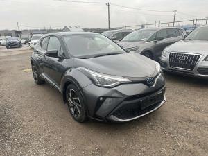 Pelēks Toyota C-HR 2020 Kauņa, ar dzinēja tilpumu 1.80 L un nobraukumu 165 tūkst. km par 18750 €, foto 4 vietnē AUTOMOTO.COM.LV