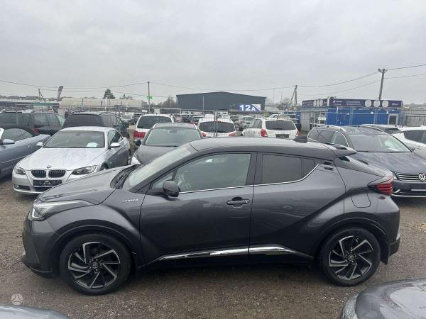 Pelēks Toyota C-HR 2020 Kauņa, ar dzinēja tilpumu 1.80 L un nobraukumu 165 tūkst. km par 18750 €, foto 9 vietnē AUTOMOTO.COM.LV
