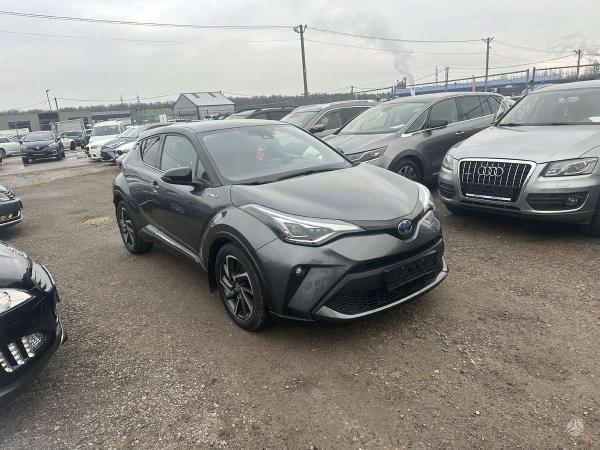 Pelēks Toyota C-HR 2020 Kauņa, ar dzinēja tilpumu 1.80 L un nobraukumu 165 tūkst. km par 18750 €, foto 10 vietnē AUTOMOTO.COM.LV