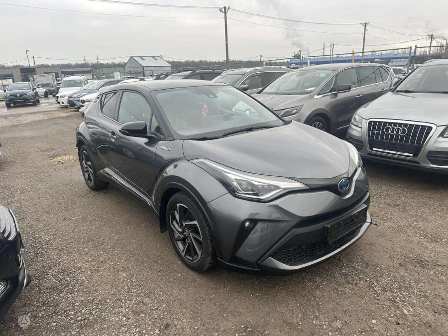 Pelēks Toyota C-HR 2020 Kauņa, ar dzinēja tilpumu 1.80 L un nobraukumu 165 tūkst. km par 18750 €, foto 13 vietnē AUTOMOTO.COM.LV