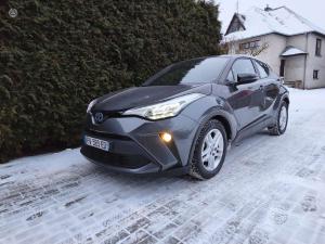 Серый Тойота C-HR 2020 в Калвария, объемом двигателя 1.80 л и пробегом 138 тыс. км за 16850 €, фото  на AUTOMOTO.COM.LV