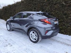 Grey Toyota C-HR 2020 in Kalvarija, with an engine capacity of 1.80 L and mileage of 138 thousand km for 16850 €, photo 3 on AUTOMOTO.COM.LV