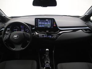 Серый Тойота C-HR 2020 в Вильнюс, объемом двигателя 2.00 л и пробегом 179 тыс. км за 18299 €, фото 2 на AUTOMOTO.COM.LV