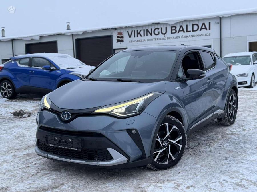 Pelēks Toyota C-HR 2020 Utena, ar dzinēja tilpumu 1.80 L un nobraukumu 130 tūkst. km par 18990 €, foto 3 vietnē AUTOMOTO.COM.LV