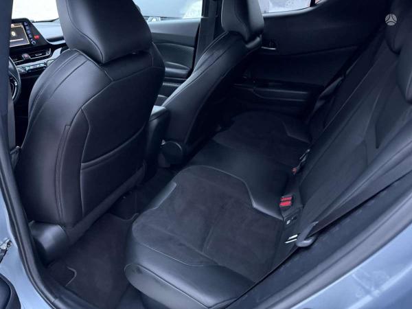 Pelēks Toyota C-HR 2020 Utena, ar dzinēja tilpumu 1.80 L un nobraukumu 130 tūkst. km par 18990 €, foto 11 vietnē AUTOMOTO.COM.LV