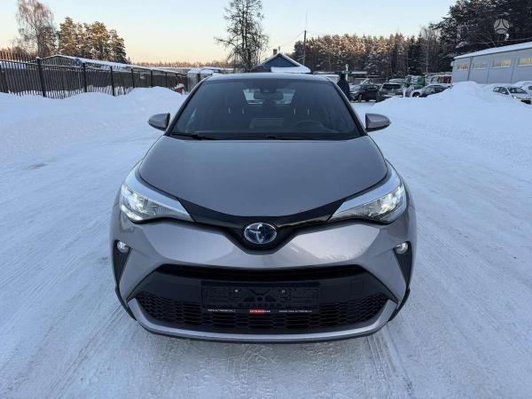Pelēks Toyota C-HR 2020 Viļņa, ar dzinēja tilpumu 1.80 L un nobraukumu 101 tūkst. km par 19650 €, foto 2 vietnē AUTOMOTO.COM.LV