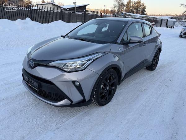 Pelēks Toyota C-HR 2020 Viļņa, ar dzinēja tilpumu 1.80 L un nobraukumu 101 tūkst. km par 19650 €, foto 1 vietnē AUTOMOTO.COM.LV
