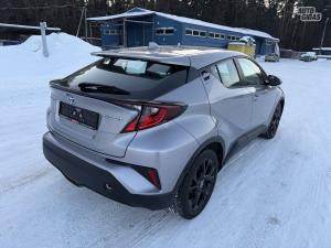 Pelēks Toyota C-HR 2020 Viļņa, ar dzinēja tilpumu 1.80 L un nobraukumu 101 tūkst. km par 19650 €, foto 5 vietnē AUTOMOTO.COM.LV
