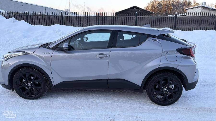 Pelēks Toyota C-HR 2020 Viļņa, ar dzinēja tilpumu 1.80 L un nobraukumu 101 tūkst. km par 19650 €, foto 8 vietnē AUTOMOTO.COM.LV