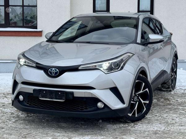 Grey Toyota C-HR 2020 in Siauliai, with an engine capacity of 1.80 L and mileage of 131 thousand km for 16800 €, photo 1 on AUTOMOTO.COM.LV