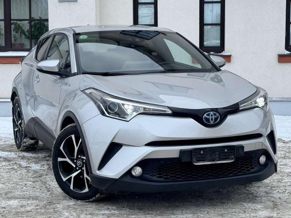 Grey Toyota C-HR 2020 in Siauliai, with an engine capacity of 1.80 L and mileage of 131 thousand km for 16800 €, photo 2 on AUTOMOTO.COM.LV