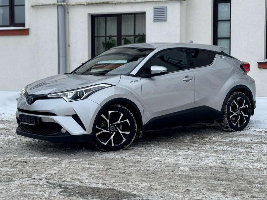 Серый Тойота C-HR 2020 в Шяуляй, объемом двигателя 1.80 л и пробегом 131 тыс. км за 16800 €, фото 6 на AUTOMOTO.COM.LV