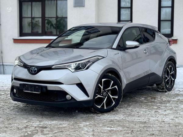 Grey Toyota C-HR 2020 in Siauliai, with an engine capacity of 1.80 L and mileage of 131 thousand km for 16800 €, photo 10 on AUTOMOTO.COM.LV