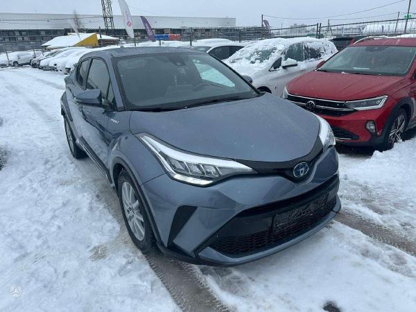 Pelēks Toyota C-HR 2020 Kauņa, ar dzinēja tilpumu 1.80 L un nobraukumu 95 tūkst. km par 16850 €, foto 5 vietnē AUTOMOTO.COM.LV