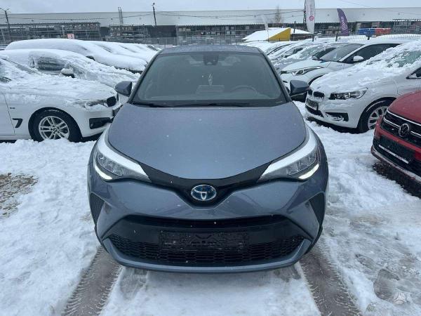 Pelēks Toyota C-HR 2020 Kauņa, ar dzinēja tilpumu 1.80 L un nobraukumu 95 tūkst. km par 16850 €, foto 10 vietnē AUTOMOTO.COM.LV
