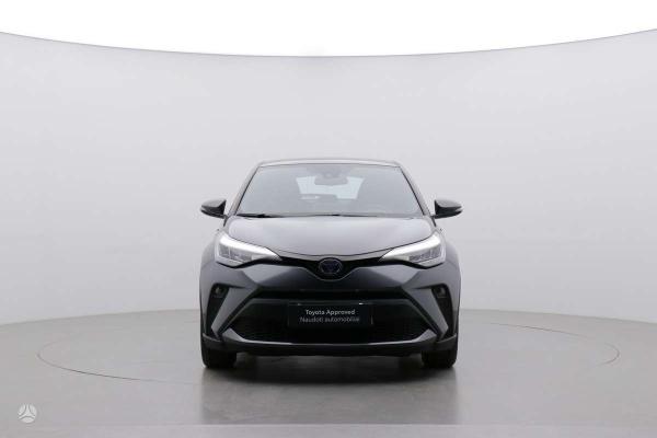 Серый Тойота C-HR 2020 в Вильнюс, объемом двигателя 1.80 л и пробегом 139 тыс. км за 19900 €, фото 6 на AUTOMOTO.COM.LV