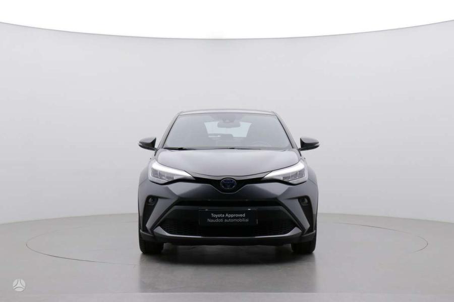 Grey Toyota C-HR 2020 in Vilnius, with an engine capacity of 1.80 L and mileage of 139 thousand km for 19900 €, photo 6 on AUTOMOTO.COM.LV