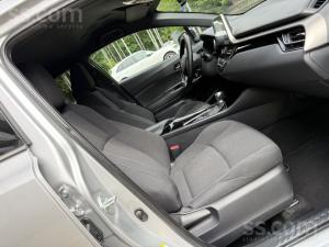 Grey Toyota C-HR 2020 in Riga, with an engine capacity of 1.80 L and mileage of 158 thousand km for 16770 €, photo 19 on AUTOMOTO.COM.LV