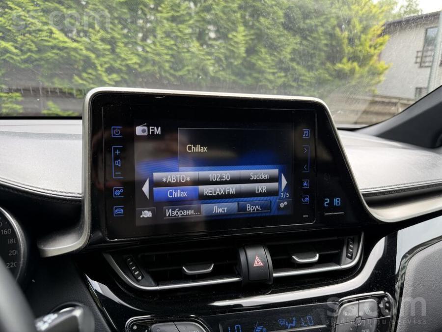 Grey Toyota C-HR 2020 in Riga, with an engine capacity of 1.80 L and mileage of 158 thousand km for 16770 €, photo 30 on AUTOMOTO.COM.LV