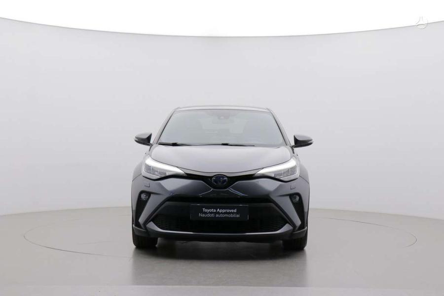 Grey Toyota C-HR 2020 in Vilnius, with an engine capacity of 1.80 L and mileage of 154 thousand km for 21900 €, photo 7 on AUTOMOTO.COM.LV