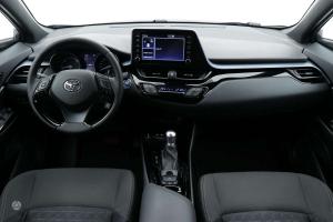 Grey Toyota C-HR 2020 in Vilnius, with an engine capacity of 1.80 L and mileage of 154 thousand km for 21900 €, photo 8 on AUTOMOTO.COM.LV
