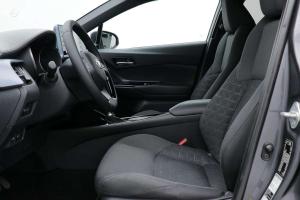Grey Toyota C-HR 2020 in Vilnius, with an engine capacity of 1.80 L and mileage of 154 thousand km for 21900 €, photo 13 on AUTOMOTO.COM.LV