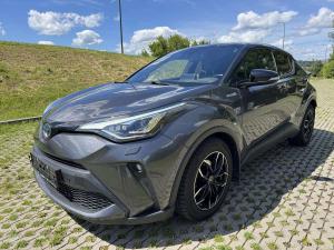 Серый Тойота C-HR 2020 в Каунас, объемом двигателя 1.80 л и пробегом 149 тыс. км за 20950 €, фото 3 на AUTOMOTO.COM.LV