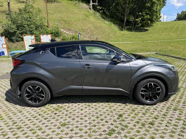 Pelēks Toyota C-HR 2020 Kauņa, ar dzinēja tilpumu 1.80 L un nobraukumu 149 tūkst. km par 20950 €, foto 5 vietnē AUTOMOTO.COM.LV
