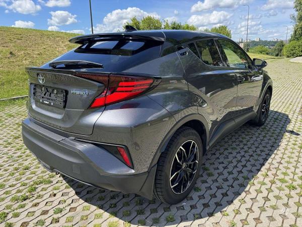 Pelēks Toyota C-HR 2020 Kauņa, ar dzinēja tilpumu 1.80 L un nobraukumu 149 tūkst. km par 20950 €, foto 6 vietnē AUTOMOTO.COM.LV
