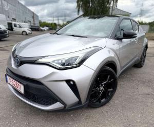 Серый Тойота C-HR 2020 в Вильнюс, объемом двигателя 1.80 л и пробегом 102 тыс. км за 21450 €, фото  на AUTOMOTO.COM.LV
