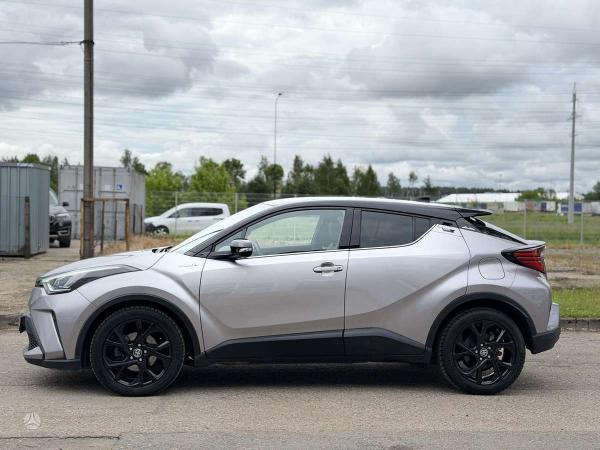 Pelēks Toyota C-HR 2020 Viļņa, ar dzinēja tilpumu 1.80 L un nobraukumu 102 tūkst. km par 21450 €, foto 9 vietnē AUTOMOTO.COM.LV