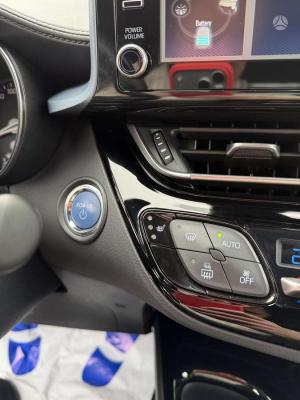 Серый Тойота C-HR 2020 в Вильнюс, объемом двигателя 1.80 л и пробегом 102 тыс. км за 21450 €, фото 29 на AUTOMOTO.COM.LV