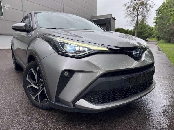 Серый Тойота C-HR 2020 в Алитус, объемом двигателя 1.80 л и пробегом 274 тыс. км за 15950 €, фото 4 на AUTOMOTO.COM.LV