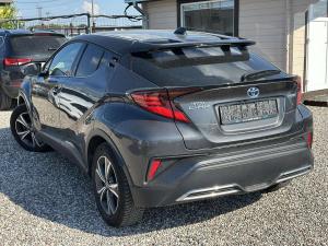 Pelēks Toyota C-HR 2020 Kauņa, ar dzinēja tilpumu 1.99 L un nobraukumu 53 tūkst. km par 18950 €, foto 3 vietnē AUTOMOTO.COM.LV