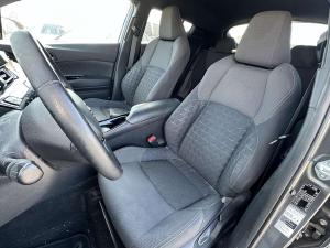 Pelēks Toyota C-HR 2020 Kauņa, ar dzinēja tilpumu 1.99 L un nobraukumu 53 tūkst. km par 18950 €, foto 7 vietnē AUTOMOTO.COM.LV