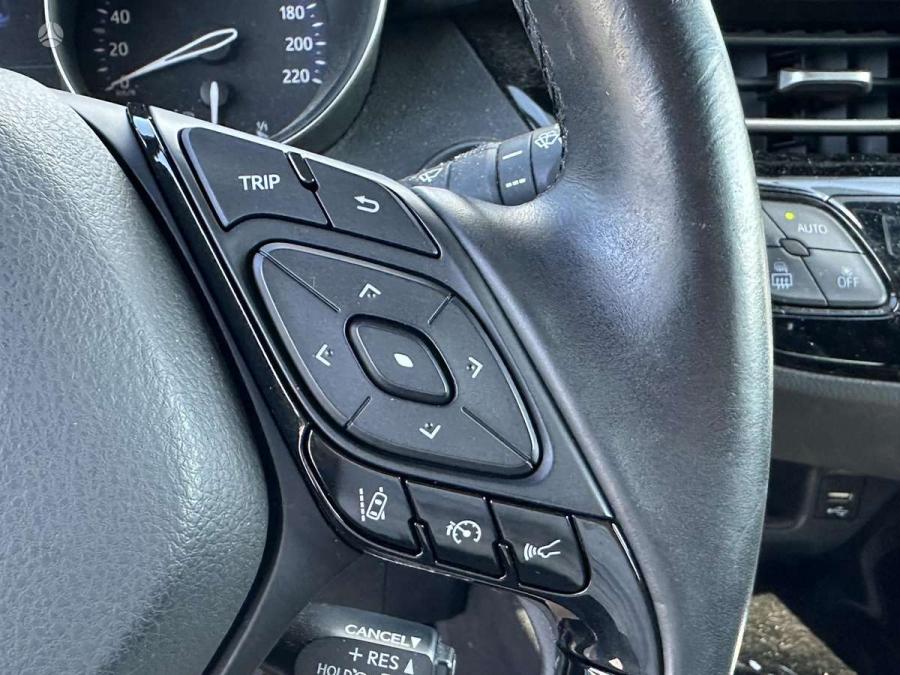 Pelēks Toyota C-HR 2020 Kauņa, ar dzinēja tilpumu 1.99 L un nobraukumu 53 tūkst. km par 18950 €, foto 14 vietnē AUTOMOTO.COM.LV