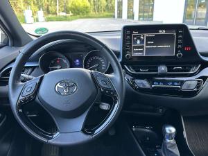 Серый Тойота C-HR 2020 в Каунас, объемом двигателя 1.80 л и пробегом 124 тыс. км за 20950 €, фото 1 на AUTOMOTO.COM.LV