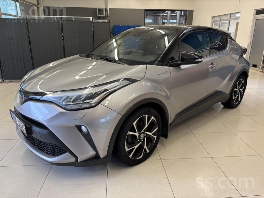 Pelēks Toyota C-HR 2020 Rīga, ar dzinēja tilpumu 2.00 L un nobraukumu 129 tūkst. km par 18900 €, foto 3 vietnē AUTOMOTO.COM.LV