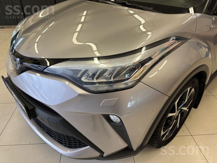 Pelēks Toyota C-HR 2020 Rīga, ar dzinēja tilpumu 2.00 L un nobraukumu 129 tūkst. km par 18900 €, foto 7 vietnē AUTOMOTO.COM.LV