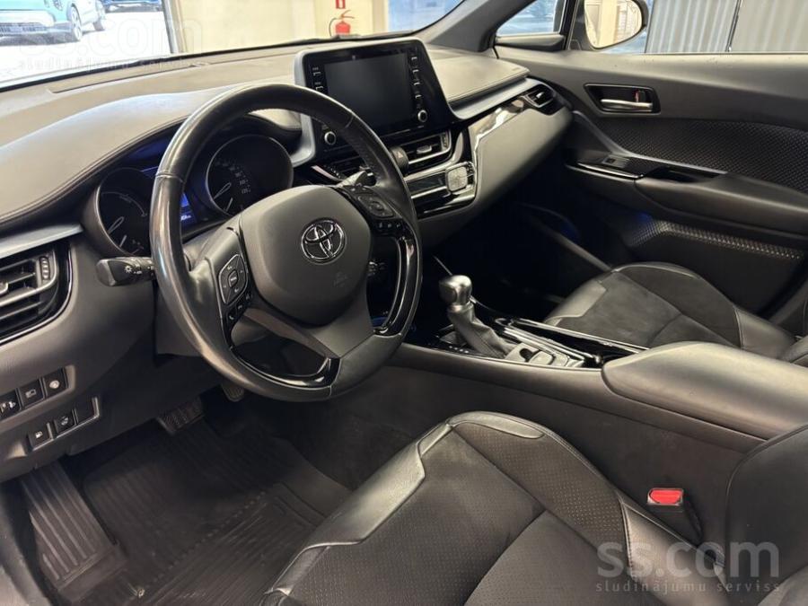 Pelēks Toyota C-HR 2020 Rīga, ar dzinēja tilpumu 2.00 L un nobraukumu 129 tūkst. km par 18900 €, foto 11 vietnē AUTOMOTO.COM.LV