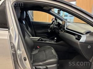 Pelēks Toyota C-HR 2020 Rīga, ar dzinēja tilpumu 2.00 L un nobraukumu 129 tūkst. km par 18900 €, foto 12 vietnē AUTOMOTO.COM.LV